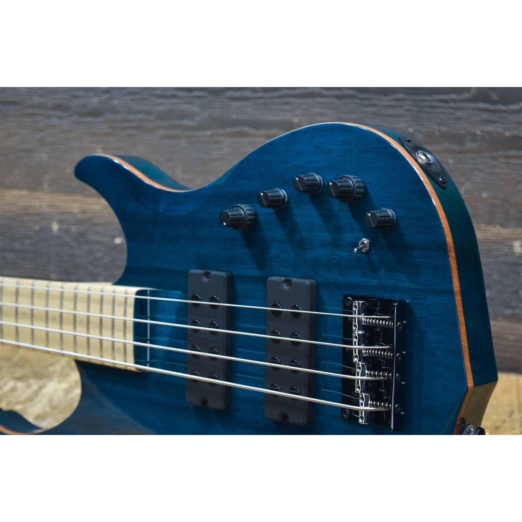 SIRE MARCUS MILLER M2 4-STRING 2ND GENERATION TRANSPARENT BLUE