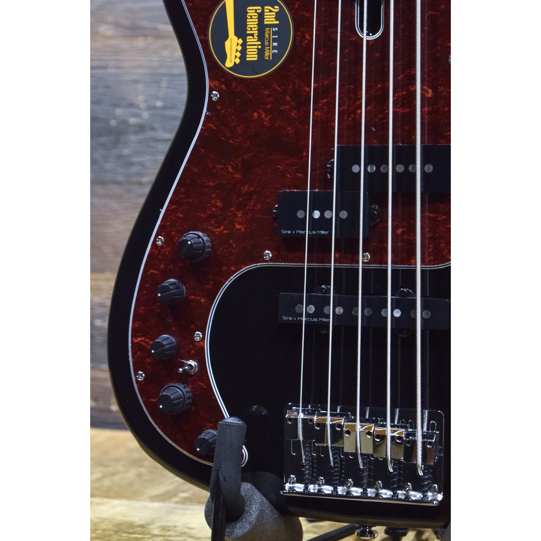 SIRE MARCUS MILLER P7 5-STRING (ALDER) 2ND GENERATION LEFT-HANDED BLACK